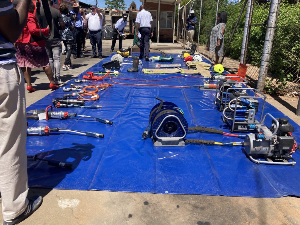 UK charity donates fire trucks and equipment to Bulawayo – CITEZW